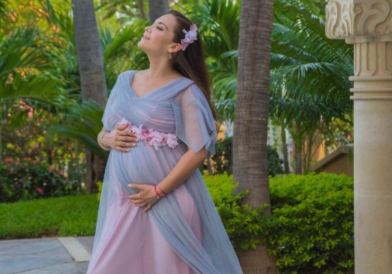 "Celebran Rocío Valenti próxima llegada de Mariah José"