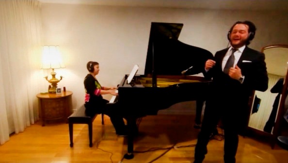 "Arturo Chacón y Noel Schajris combinan pop y ópera"