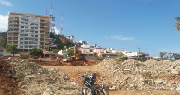 "Comienza demolición del Cobaes 37 de Mazatlán"
