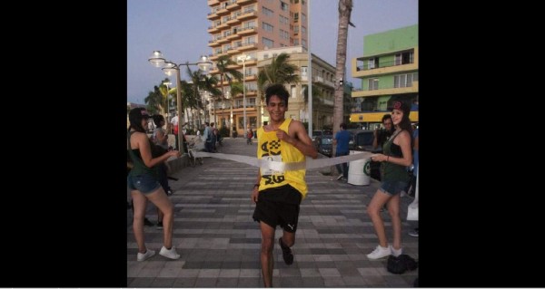 "Jesús Labrador impone experiencia y gana la competencia La Mona 6.7K"