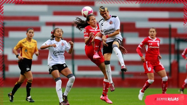 "Mazatleca Inglis Hernández y Xolas de Tijuana caen en Toluca"