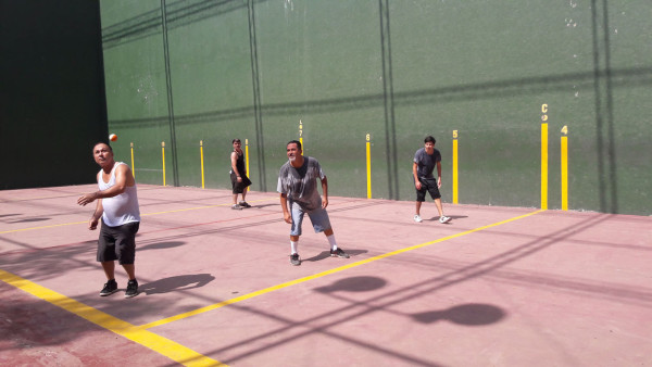 "Lanzan convocatoria para torneo de frontón y frontenis"