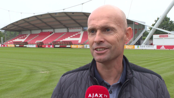 "Ajax nombra a Marcel Keizer como su nuevo técnico"
