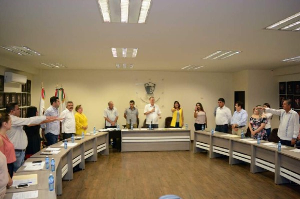 "Tras campañas, regresan regidores al Cabildo ahomense"
