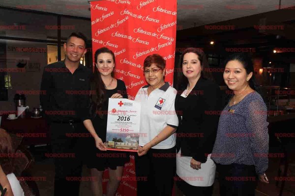 "Cruz Roja Mazatlán invitan a festejar a mamá"