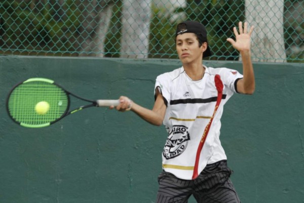 "Rodrigo Morales impone su calidad en el Torneo de Tenis UTR-Oracle ...