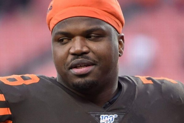 "Greg Robinson es arrestado en Texas por posesión de marihuana"