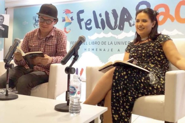 "Orfa Alarcón presenta su novela Loba en la FeliUAS, en Mazatlán"