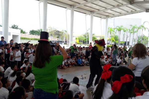 "Dicen niños de Culiacán ¡no! al 'Ecoloco'; le rechazan mugre, basura y ...
