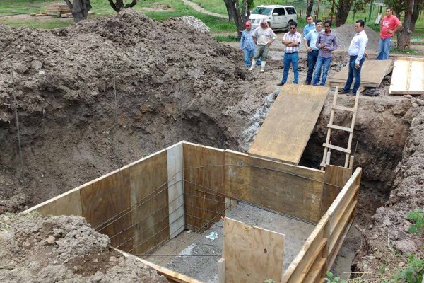 "Construyen cárcamo en El Roblito e Insurgentes"