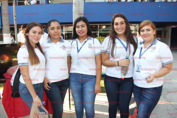 "De manteles largos el CETIS 127"