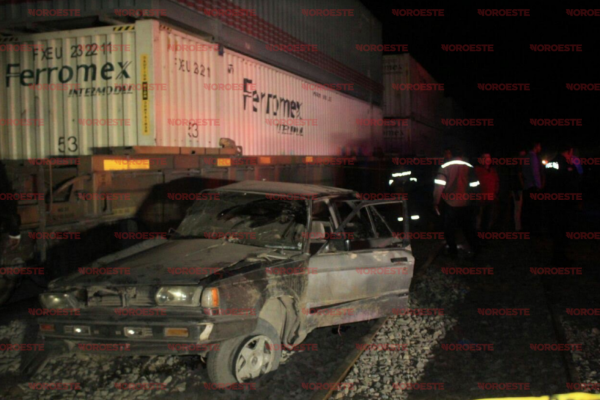 "Trenazo en Guasave cobra la vida de tres mujeres"