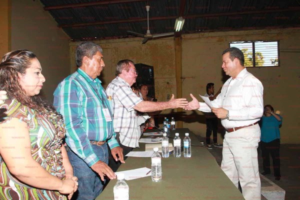 "Ratifica PRI a Moreno Guzmán y Escobar Manjarrez"