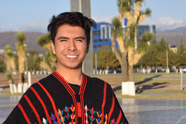 "Hoy, conferencia con joven nominado al Nobel de la Paz"