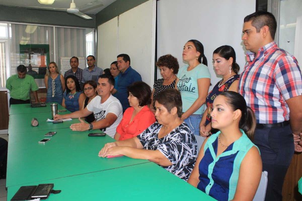 "Se resisten maestros a demoler el Cobaes 37"