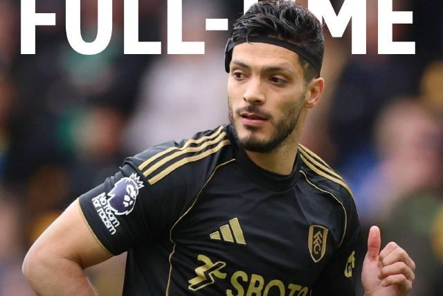 Raúl Jiménez recibe ovación en su regreso a Molineux