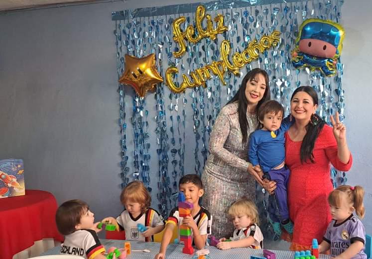 André Lomelí celebra su segundo cumpleaños