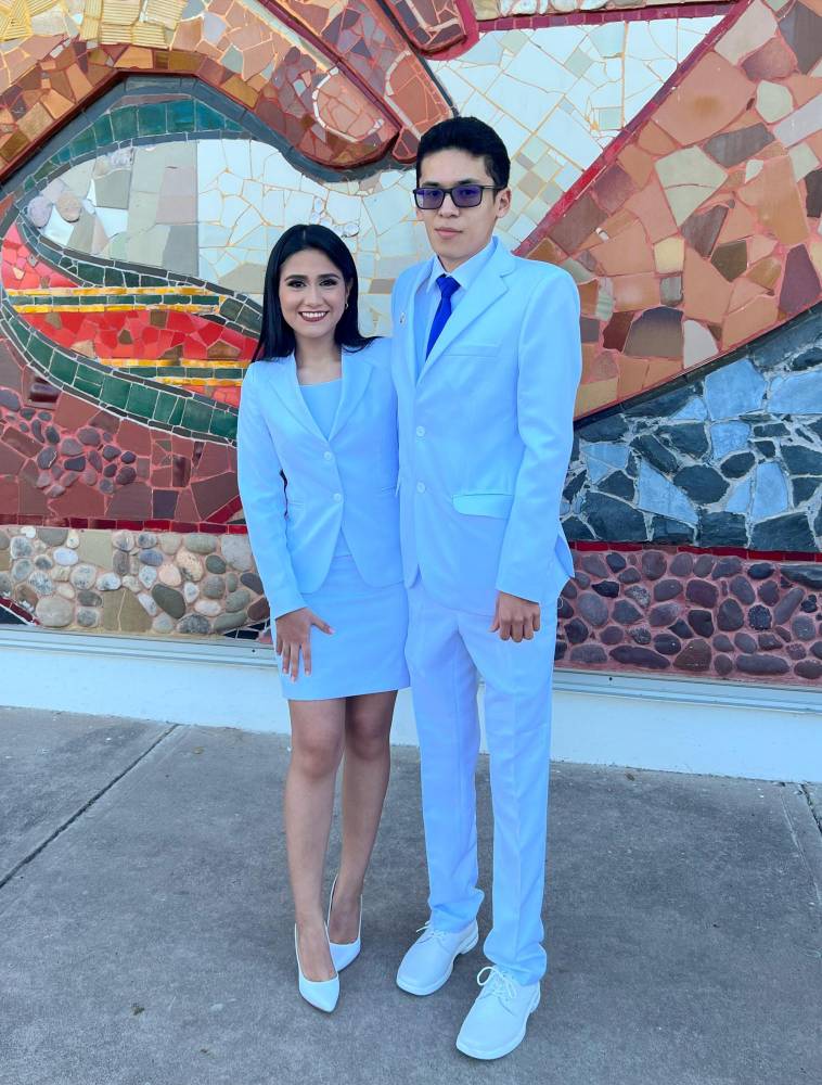 Se gradúa Martín Tapia Blancarte como Médico