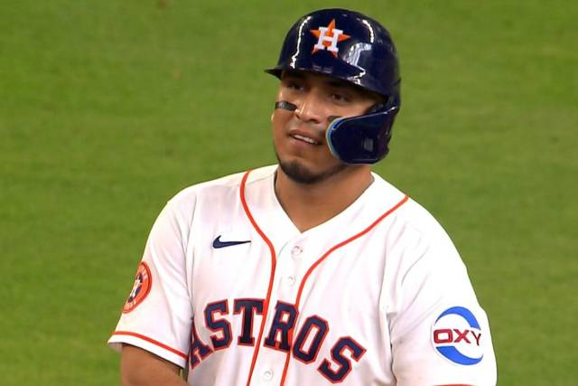 Paredes y Peña impulsan a Astros en triunfo sobre Cerveceros