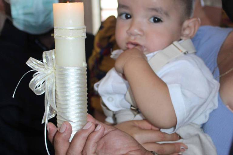 Diego Armando ya es hijo de Dios