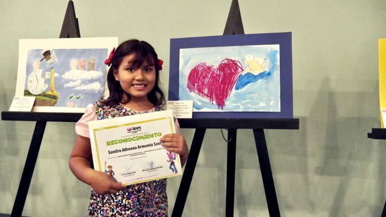 Sandra Athenea Armenta gana segundo lugar en concurso estatal de dibujo