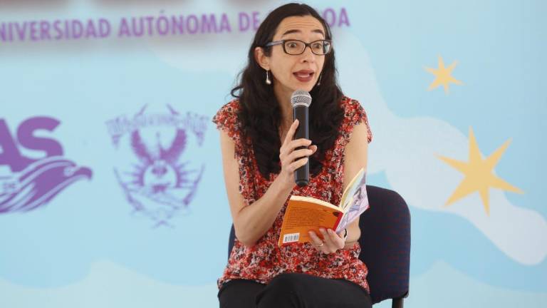 Patricia Carrillo Collard presenta su libro ‘Amigo virtual’