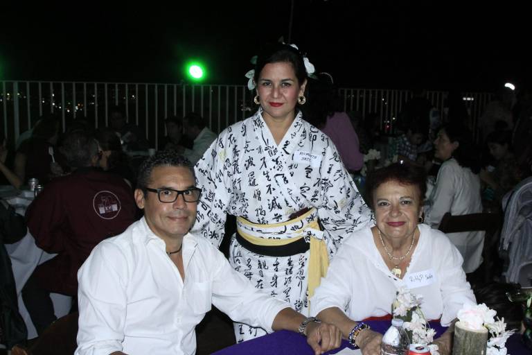 Honra comunidad japonesa a sus antepasados con el tradicional Festival Obon