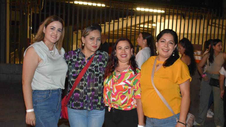 Disfrutan sinaloenses del concierto del adiós de OV7