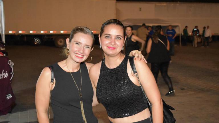 Disfrutan sinaloenses del concierto del adiós de OV7