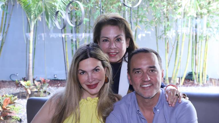 Napoleón Bernal celebra su cumpleaños