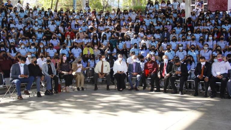 Celebra la Escuela Normal de Sinaloa 75 años de formar docentes