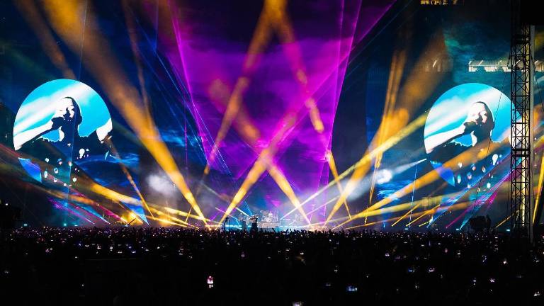 Emociona Coldplay a los regios cantando ‘El Corrido de Monterrey’