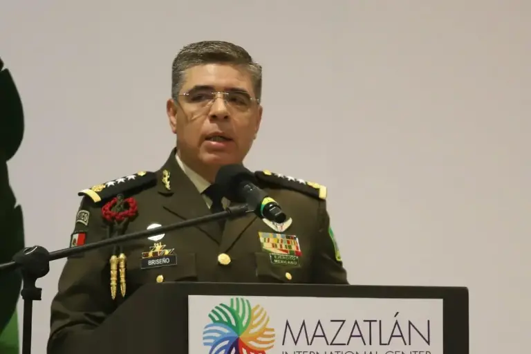 Designan al General Guillermo Briseño Lobera Comandante de la Guardia ...