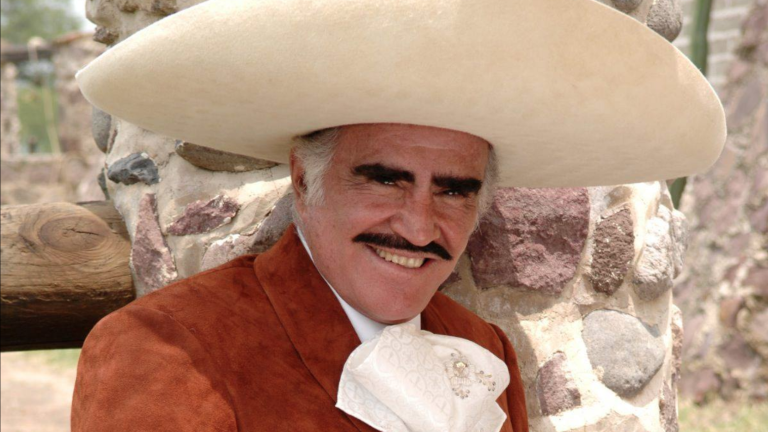 Lanzan álbum póstumo de Vicente Fernández