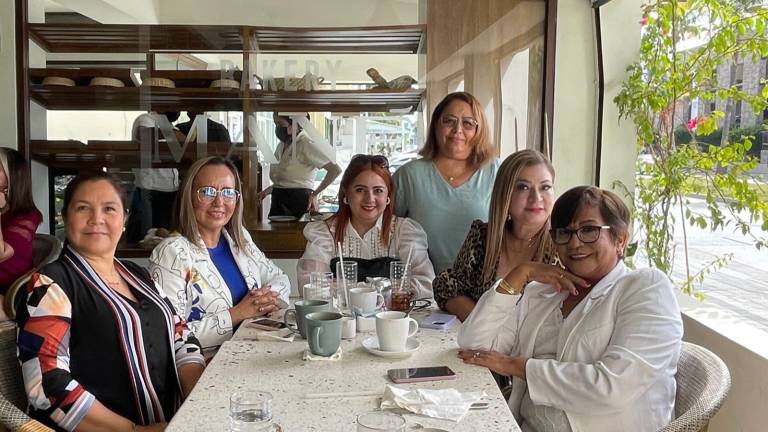 Alma Álvarez festeja su cumpleaños