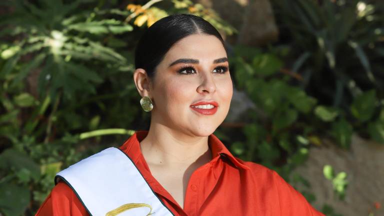Valeria Páez es maquillista y estudiante de administración