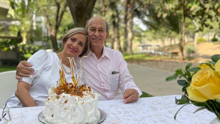 Delia de Sandoval celebra la vida feliz y bendecida