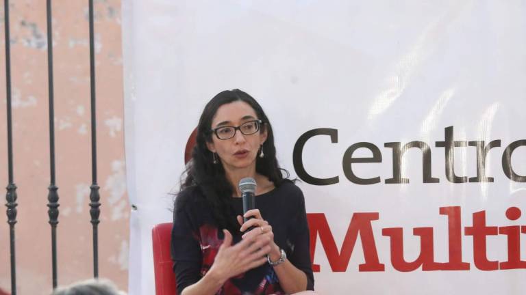 Presenta Patricia Carrillo Collard su libro ‘Un modo de estar sobre la tierra’