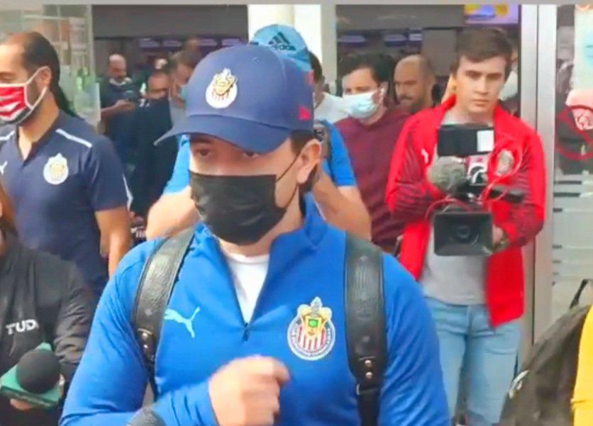 Alan Mozo es nuevo jugador de Chivas; ya arribó a Guadalajara