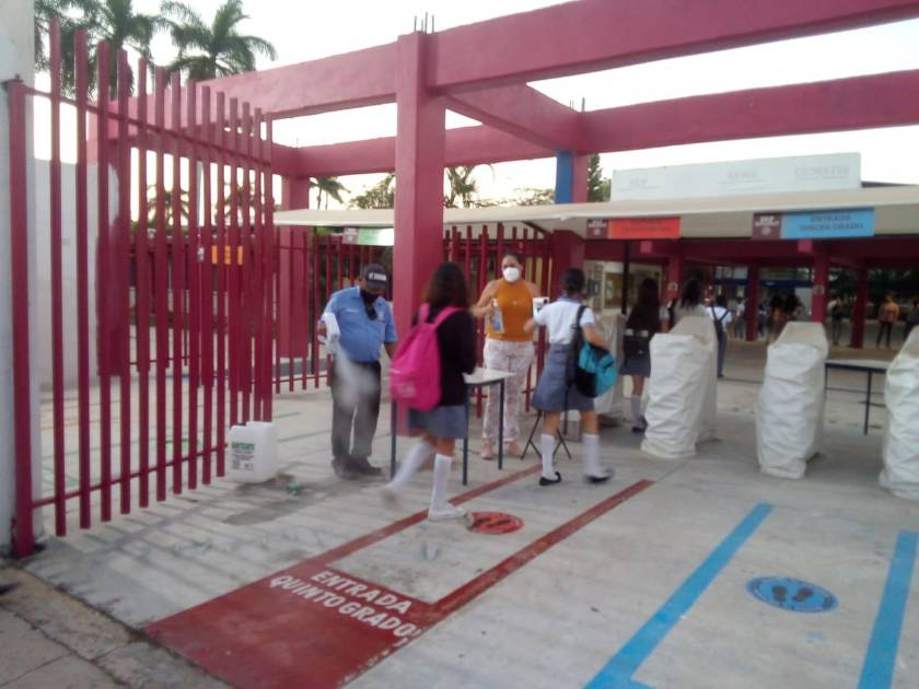 Con los protocolos sanitarios contra el Covid-19, el CBTIS 51 regresa a ...