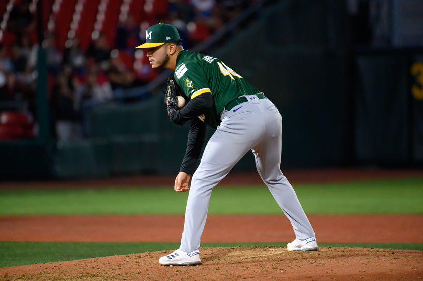 Batazo de Eric Meza decide el juego para Cañeros de Los Mochis