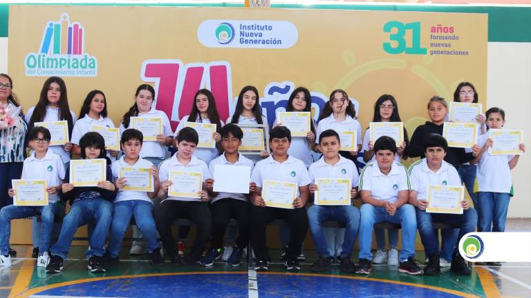 Instituto Nueva Generación extiende una felicitación a profesores y alumnos