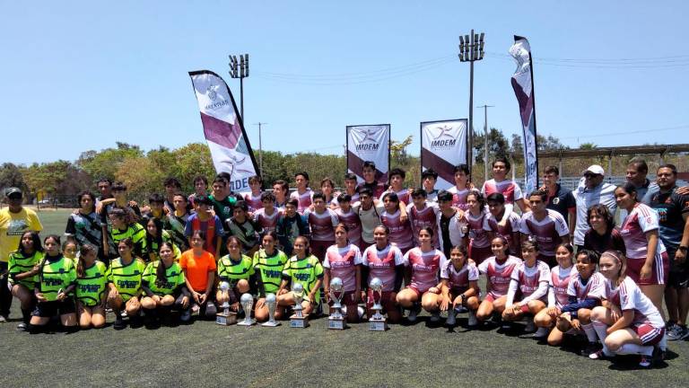 Domina CBTIS 51 Liga Estudiantil de Futbol