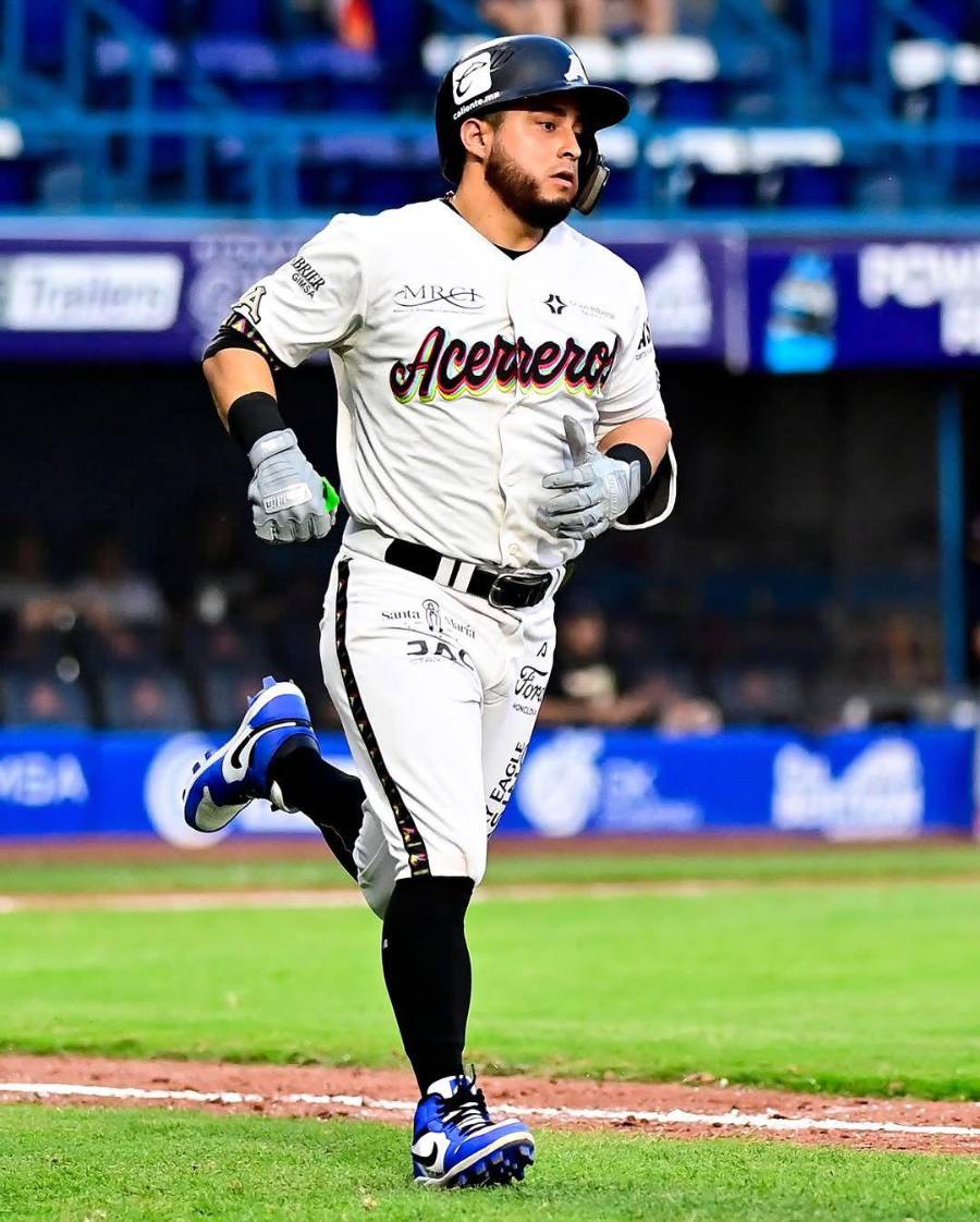 Juan Mora hace historia en la Liga Mexicana de Beisbol