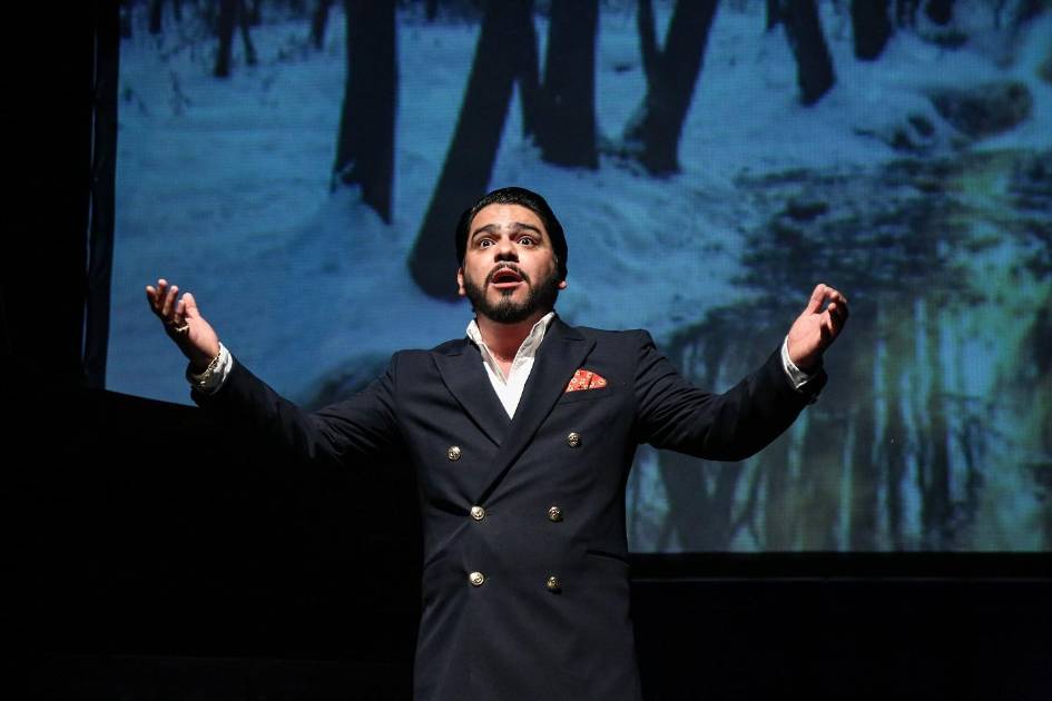 Destaca el sinaloense Alexander Torres en el concurso de Canto Linus Lerner