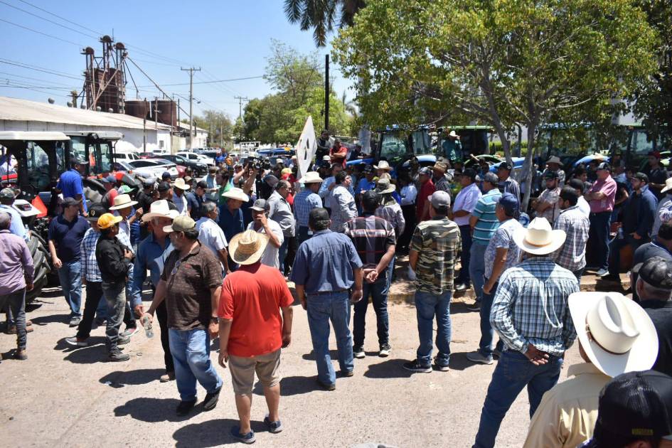 Se mantiene la toma de las instalaciones en Pemex en Culiacán ...