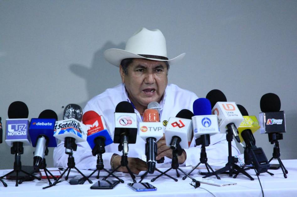 De ganar la Alcaldía, Faustino Hernández retomará los Ceprofies
