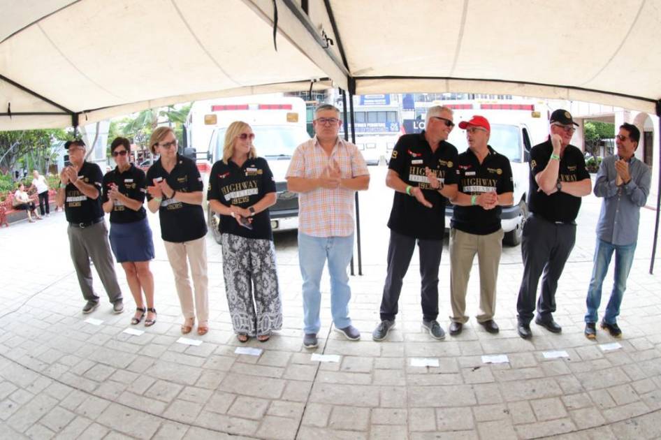 Entregan Rotarios oficialmente cinco unidades al municipio de Mazatlán