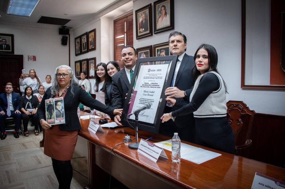 Recibe María Isabel Cruz el Premio Municipal de Derechos Humanos de ...