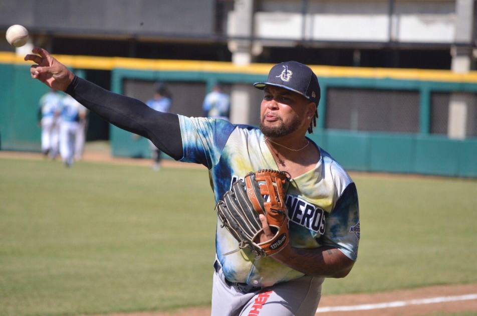 Johan Ureña considera que la Liga Mexicana del Pacífico es de gran nivel